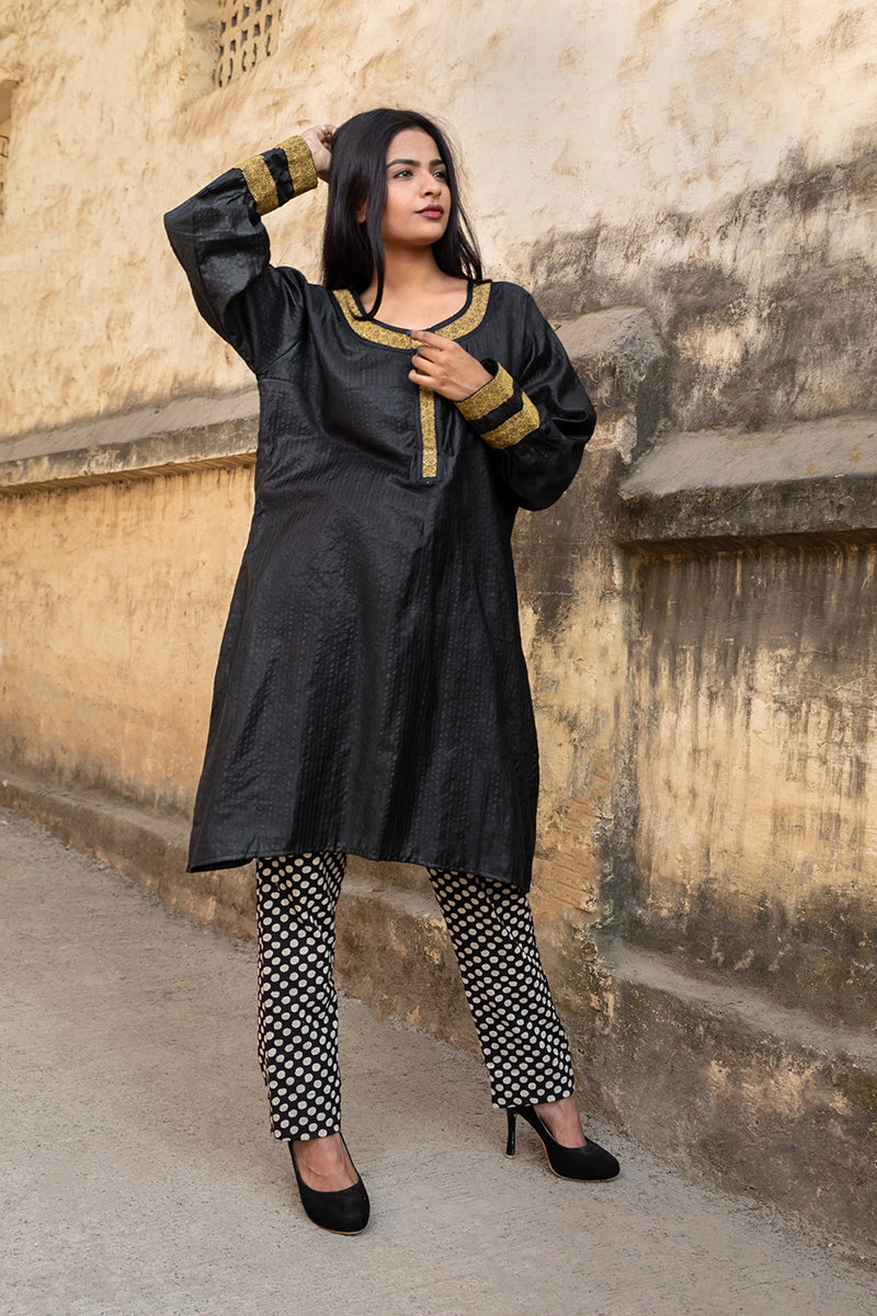 Matka Silk Kurta With Polka Dot Narrow Pants – thesaffronsaga